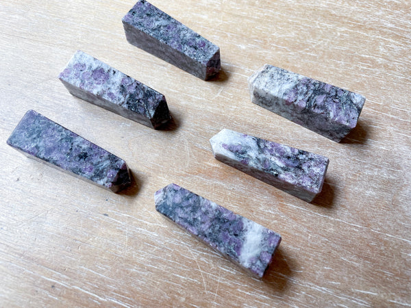 Garnet Matrix Point - Angelic Roots