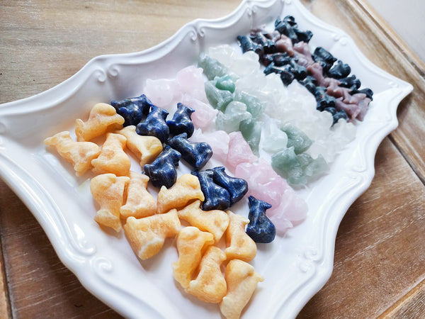 Mini Wolf Carving - Angelic Roots