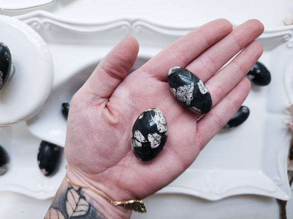 Flower Obsidian Crystal Shiva - Angelic Roots